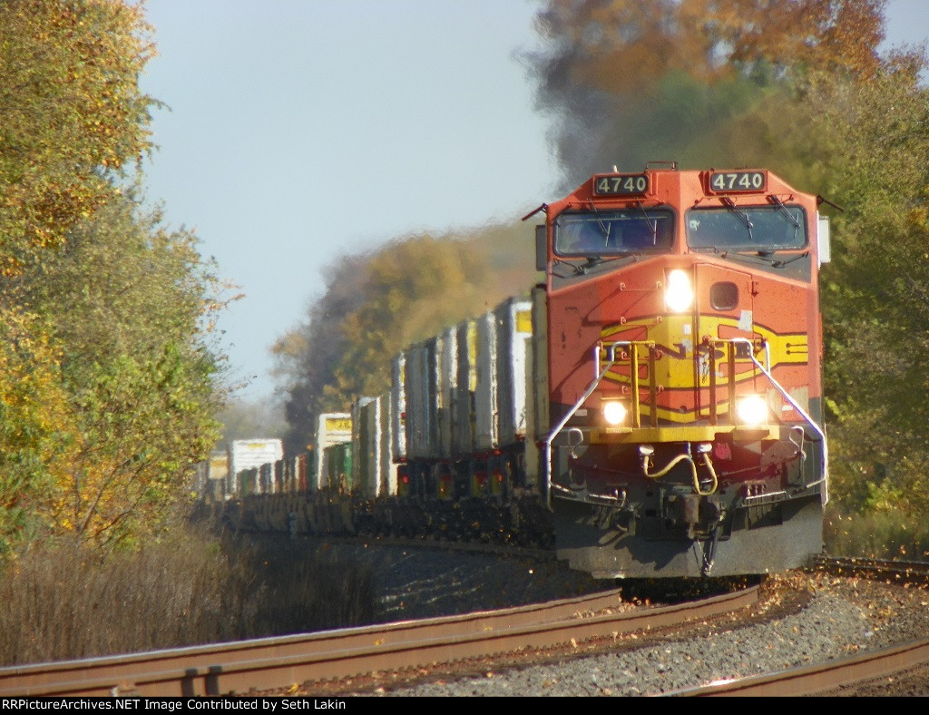 BNSF 4740 on NS 23K